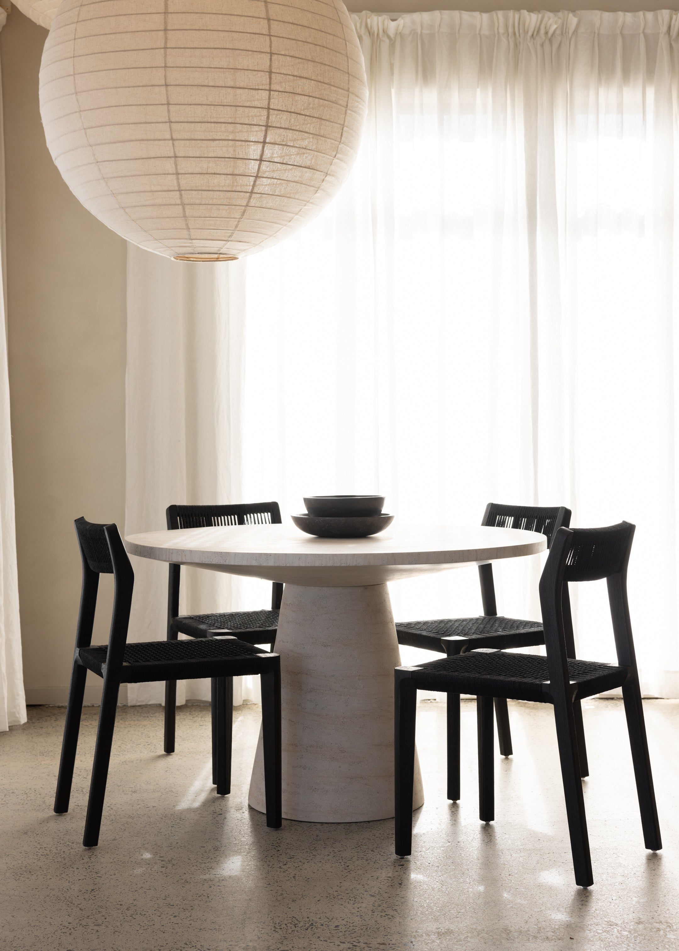 Maru Dining Table – EDITION
